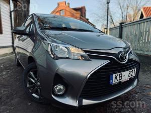 Brūns Toyota Yaris 2015 Cēsis, ar dzinēja tilpumu 1.30 L un nobraukumu 0 tūkst. km par 8990 €, foto 1 vietnē AUTOMOTO.COM.LV