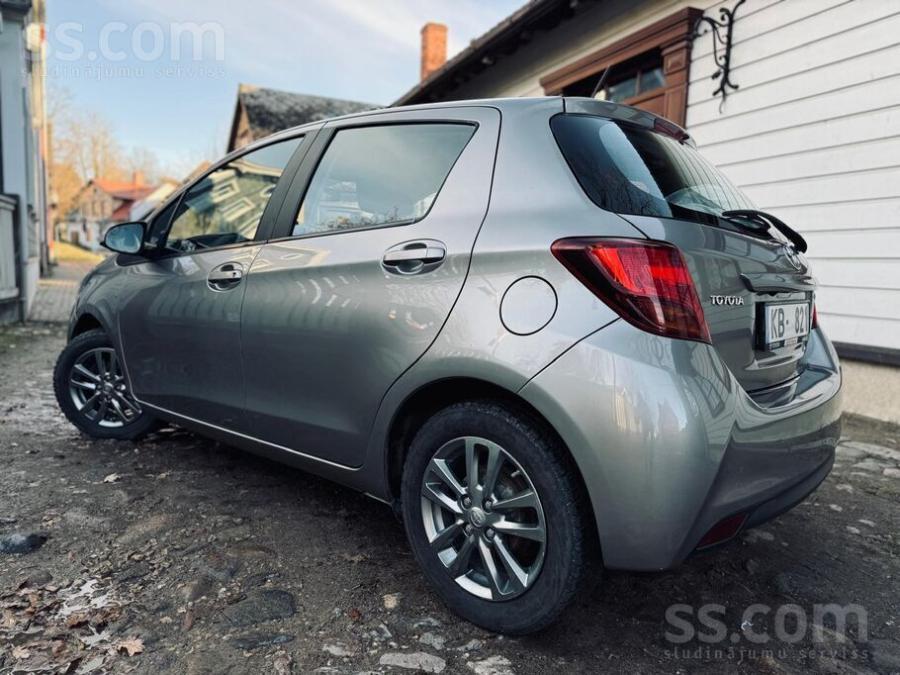 Brūns Toyota Yaris 2015 Cēsis, ar dzinēja tilpumu 1.30 L un nobraukumu 0 tūkst. km par 8990 €, foto 8 vietnē AUTOMOTO.COM.LV