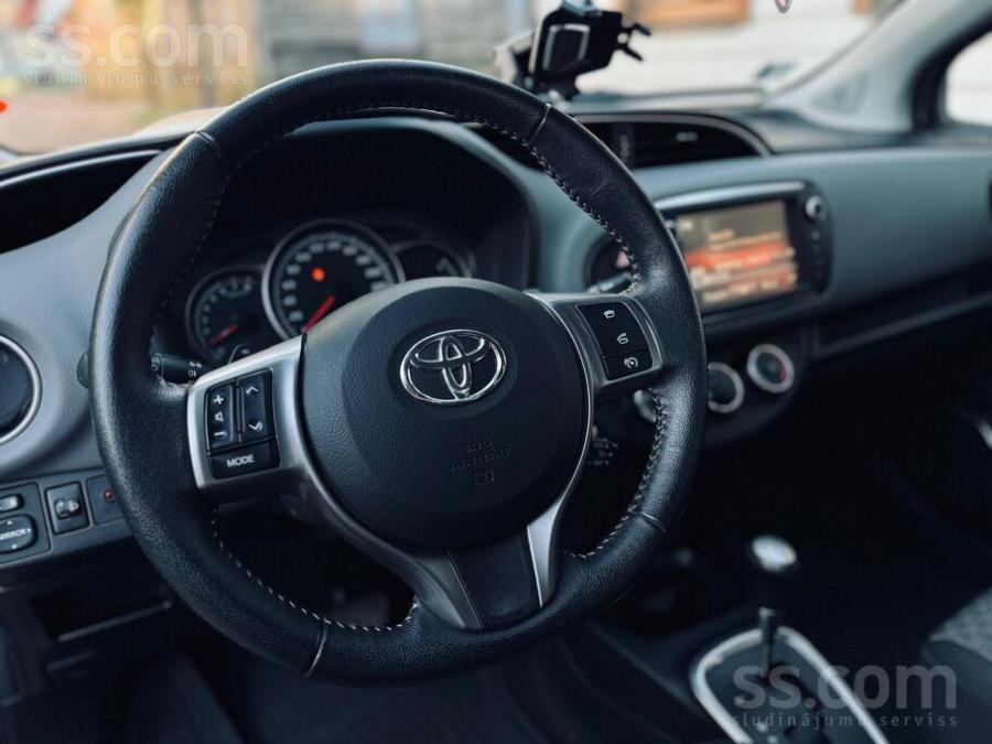 Brūns Toyota Yaris 2015 Cēsis, ar dzinēja tilpumu 1.30 L un nobraukumu 0 tūkst. km par 8990 €, foto 20 vietnē AUTOMOTO.COM.LV