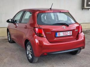 Brown Toyota Yaris 2015 in Ogre, with an engine capacity of 1.00 L and mileage of 127 thousand km for 7150 €, photo 7 on AUTOMOTO.COM.LV