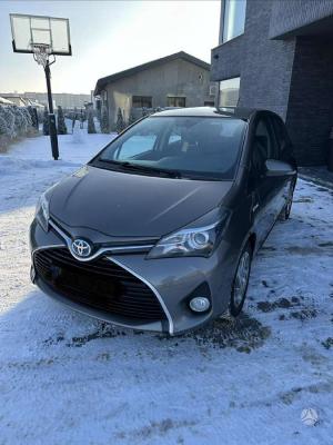 Brown Toyota Yaris 2016 in Siauliai, with an engine capacity of 1.50 L and mileage of 85 thousand km for 9500 €, photo  on AUTOMOTO.COM.LV
