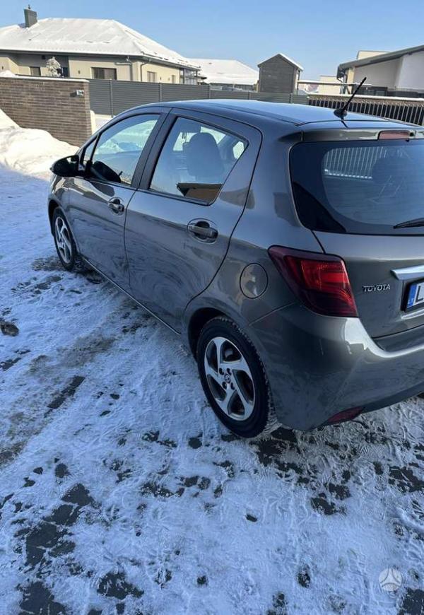 Brūns Toyota Yaris 2016 Šauļi, ar dzinēja tilpumu 1.50 L un nobraukumu 85 tūkst. km par 9500 €, foto 10 vietnē AUTOMOTO.COM.LV