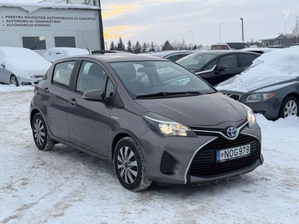Brown Toyota Yaris 2016 in Utena, with an engine capacity of 1.50 L and mileage of 280 thousand km for 6290 €, photo 1 on AUTOMOTO.COM.LV