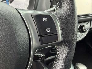 Brown Toyota Yaris 2016 in Vilnius, with an engine capacity of 1.50 L and mileage of 112 thousand km for 11555 €, photo 12 on AUTOMOTO.COM.LV