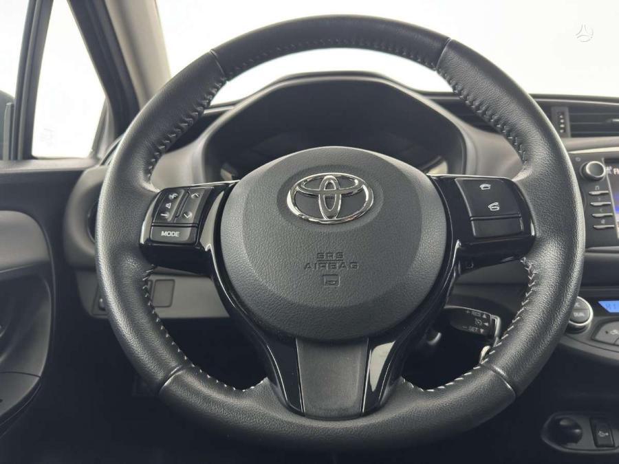 Brūns Toyota Yaris 2017 Viļņa, ar dzinēja tilpumu 1.49 L un nobraukumu 78 tūkst. km par 11900 €, foto 11 vietnē AUTOMOTO.COM.LV