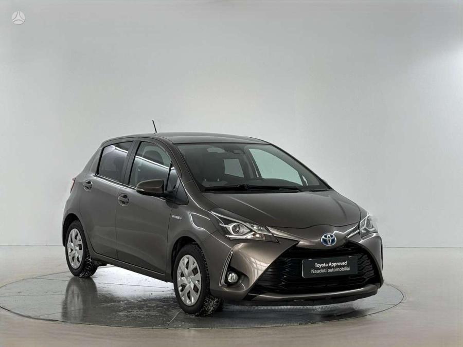 Brūns Toyota Yaris 2017 Viļņa, ar dzinēja tilpumu 1.49 L un nobraukumu 78 tūkst. km par 11900 €, foto 16 vietnē AUTOMOTO.COM.LV