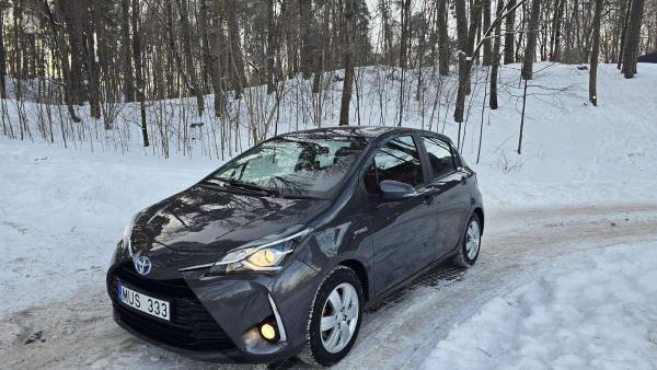 Brūns Toyota Yaris 2017 Viļņa, ar dzinēja tilpumu 1.50 L un nobraukumu 148 tūkst. km par 9900 €, foto 2 vietnē AUTOMOTO.COM.LV