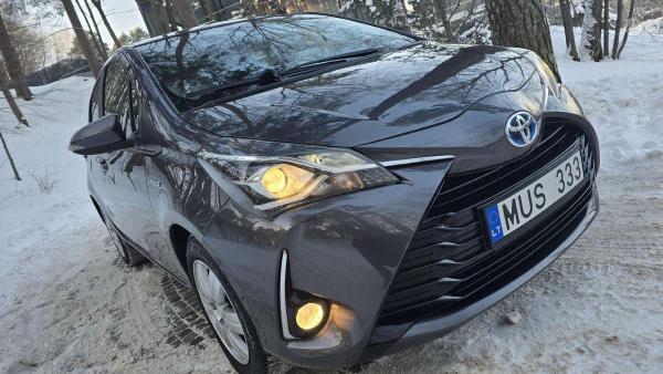 Brūns Toyota Yaris 2017 Viļņa, ar dzinēja tilpumu 1.50 L un nobraukumu 148 tūkst. km par 9900 €, foto 11 vietnē AUTOMOTO.COM.LV