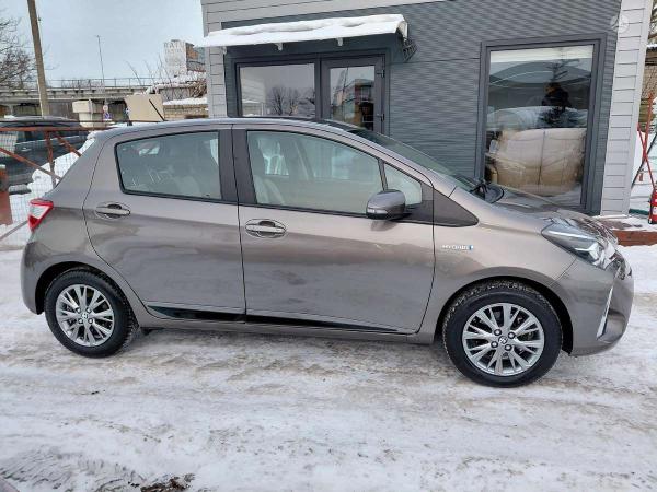 Brūns Toyota Yaris 2018 Klaipėda, ar dzinēja tilpumu 1.50 L un nobraukumu 99 tūkst. km par 11200 €, foto 4 vietnē AUTOMOTO.COM.LV