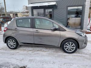 Brūns Toyota Yaris 2018 Klaipėda, ar dzinēja tilpumu 1.50 L un nobraukumu 99 tūkst. km par 11200 €, foto 4 vietnē AUTOMOTO.COM.LV