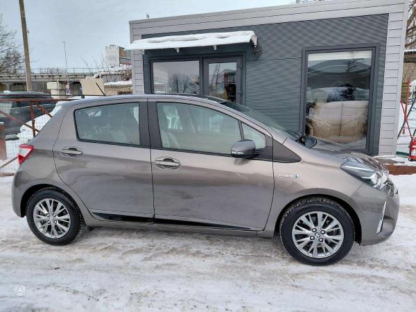 Brūns Toyota Yaris 2018 Klaipėda, ar dzinēja tilpumu 1.50 L un nobraukumu 99 tūkst. km par 11200 €, foto 5 vietnē AUTOMOTO.COM.LV