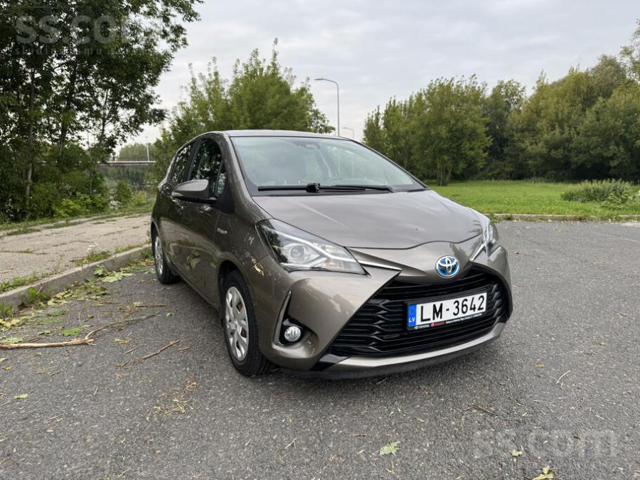 Brūns Toyota Yaris 2018 Rīga, ar dzinēja tilpumu 1.50 L un nobraukumu 102 tūkst. km par 10400 €, foto 3 vietnē AUTOMOTO.COM.LV