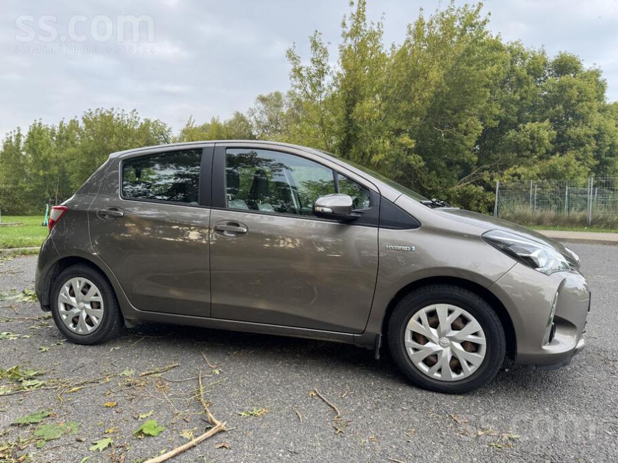 Brūns Toyota Yaris 2018 Rīga, ar dzinēja tilpumu 1.50 L un nobraukumu 102 tūkst. km par 10400 €, foto 4 vietnē AUTOMOTO.COM.LV
