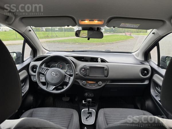 Toyota Yaris 2018 Rīga vietnē Brūns Toyota Yaris 2018 Rīga, ar dzinēja tilpumu 1.50 L un nobraukumu 102 tūkst. km par 10400 €, foto 11 vietnē AUTOMOTO.COM.LV
