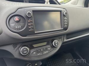 Brūns Toyota Yaris 2018 Rīga, ar dzinēja tilpumu 1.50 L un nobraukumu 102 tūkst. km par 10400 €, foto 14 vietnē AUTOMOTO.COM.LV