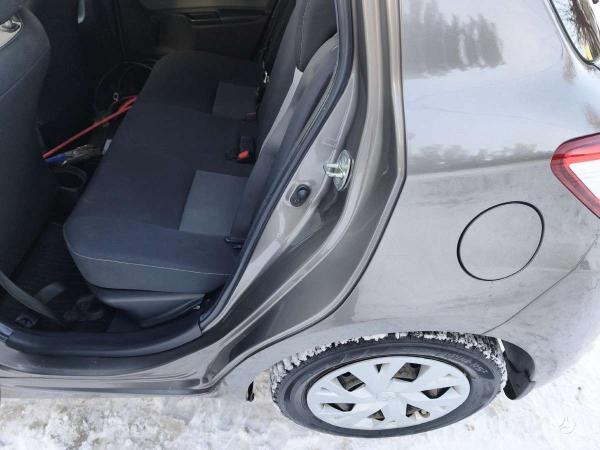 Brūns Toyota Yaris 2019 Šauļi, ar dzinēja tilpumu 1.50 L un nobraukumu 41 tūkst. km par 6900 €, foto 11 vietnē AUTOMOTO.COM.LV