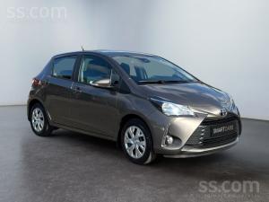 Brown Toyota Yaris 2019 in Riga, with an engine capacity of 1.50 L and mileage of 63 thousand km for 11290 €, photo 8 on AUTOMOTO.COM.LV