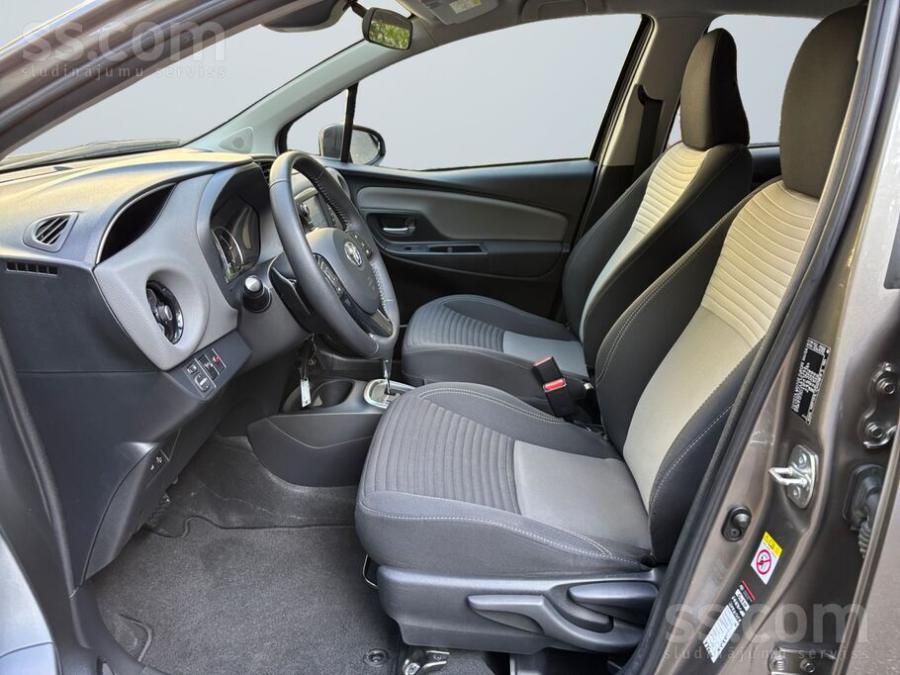 Brown Toyota Yaris 2019 in Riga, with an engine capacity of 1.50 L and mileage of 63 thousand km for 11290 €, photo 10 on AUTOMOTO.COM.LV