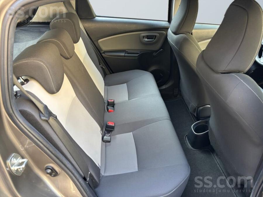 Brown Toyota Yaris 2019 in Riga, with an engine capacity of 1.50 L and mileage of 63 thousand km for 11290 €, photo 14 on AUTOMOTO.COM.LV