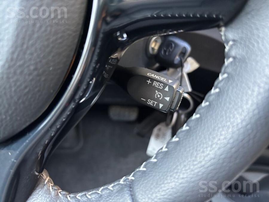Brown Toyota Yaris 2019 in Riga, with an engine capacity of 1.50 L and mileage of 63 thousand km for 11290 €, photo 19 on AUTOMOTO.COM.LV