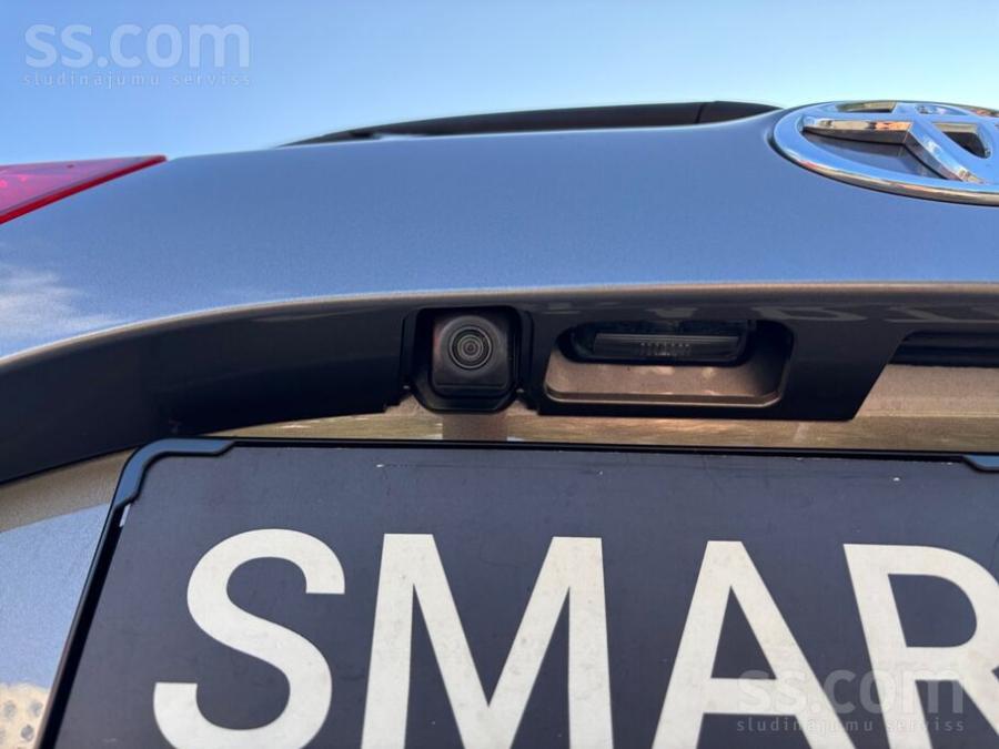 Brown Toyota Yaris 2019 in Riga, with an engine capacity of 1.50 L and mileage of 63 thousand km for 11290 €, photo 23 on AUTOMOTO.COM.LV