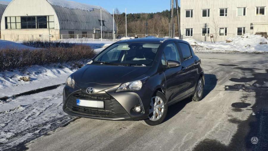 Brūns Toyota Yaris 2020 Viļņa, ar dzinēja tilpumu 1.50 L un nobraukumu 248 tūkst. km par 8700 €, foto 1 vietnē AUTOMOTO.COM.LV