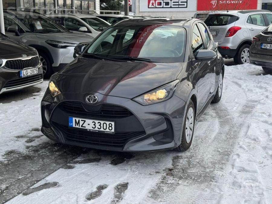 Brūns Toyota Yaris 2021 Rīga, ar dzinēja tilpumu 1.50 L un nobraukumu 64 tūkst. km par 9850 €, foto 2 vietnē AUTOMOTO.COM.LV