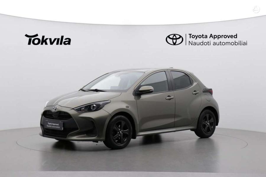 Brūns Toyota Yaris 2021 Viļņa, ar dzinēja tilpumu 1.49 L un nobraukumu 91 tūkst. km par 14900 €, foto 1 vietnē AUTOMOTO.COM.LV