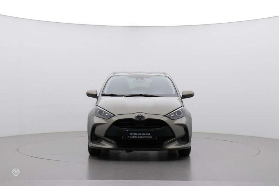Brūns Toyota Yaris 2021 Viļņa, ar dzinēja tilpumu 1.49 L un nobraukumu 91 tūkst. km par 14900 €, foto 6 vietnē AUTOMOTO.COM.LV