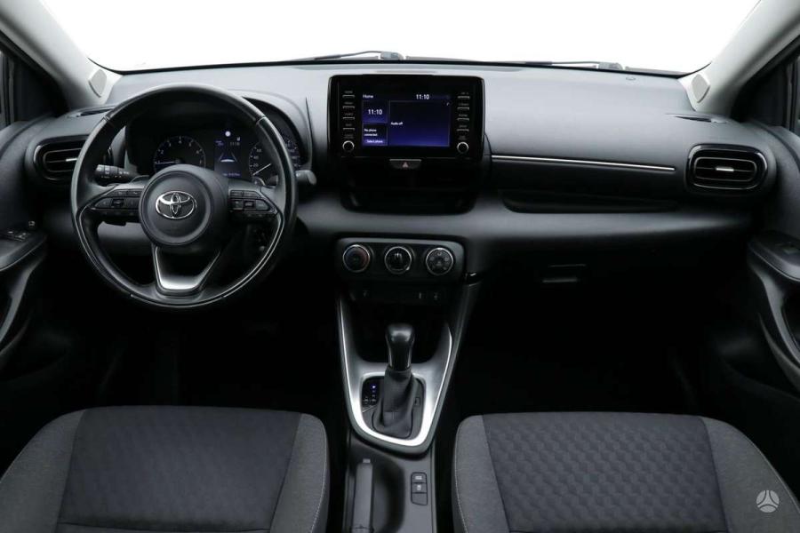 Brūns Toyota Yaris 2021 Viļņa, ar dzinēja tilpumu 1.49 L un nobraukumu 91 tūkst. km par 14900 €, foto 7 vietnē AUTOMOTO.COM.LV