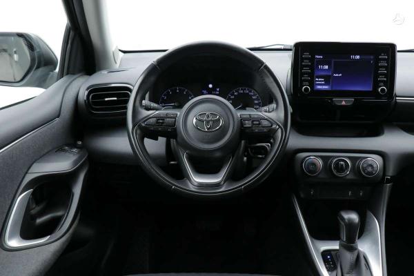 Brūns Toyota Yaris 2021 Viļņa, ar dzinēja tilpumu 1.49 L un nobraukumu 91 tūkst. km par 14900 €, foto 7 vietnē AUTOMOTO.COM.LV