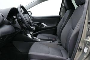 Brūns Toyota Yaris 2021 Viļņa, ar dzinēja tilpumu 1.49 L un nobraukumu 91 tūkst. km par 14900 €, foto 12 vietnē AUTOMOTO.COM.LV