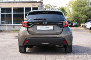 Brūns Toyota Yaris 2021 Rīga, ar dzinēja tilpumu 1.50 L un nobraukumu 51 tūkst. km par 15990 €, foto 6 vietnē AUTOMOTO.COM.LV