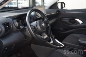 Brūns Toyota Yaris 2021 Rīga, ar dzinēja tilpumu 1.50 L un nobraukumu 51 tūkst. km par 15990 €, foto 21 vietnē AUTOMOTO.COM.LV