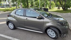 Brūns Toyota Yaris 2021 Rīga, ar dzinēja tilpumu 1.50 L un nobraukumu 92 tūkst. km par 12200 €, foto 3 vietnē AUTOMOTO.COM.LV