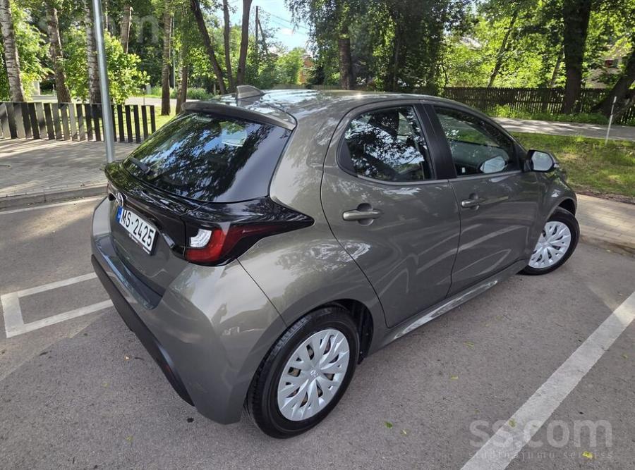 Brūns Toyota Yaris 2021 Rīga, ar dzinēja tilpumu 1.50 L un nobraukumu 92 tūkst. km par 12200 €, foto 5 vietnē AUTOMOTO.COM.LV