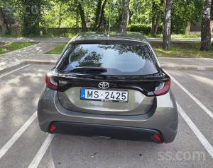 Brūns Toyota Yaris 2021 Rīga, ar dzinēja tilpumu 1.50 L un nobraukumu 92 tūkst. km par 12200 €, foto 7 vietnē AUTOMOTO.COM.LV