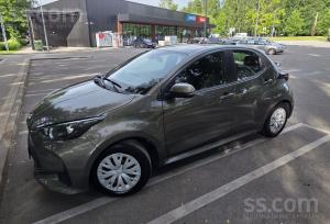 Brūns Toyota Yaris 2021 Rīga, ar dzinēja tilpumu 1.50 L un nobraukumu 92 tūkst. km par 12200 €, foto  vietnē AUTOMOTO.COM.LV