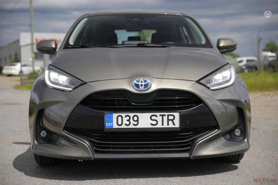 Brūns Toyota Yaris 2023 Tallina, ar dzinēja tilpumu 1.49 L un nobraukumu 111 tūkst. km par 9900 €, foto 3 vietnē AUTOMOTO.COM.LV