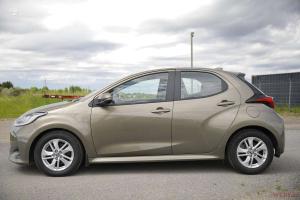 Brūns Toyota Yaris 2023 Tallina, ar dzinēja tilpumu 1.49 L un nobraukumu 111 tūkst. km par 9900 €, foto 5 vietnē AUTOMOTO.COM.LV
