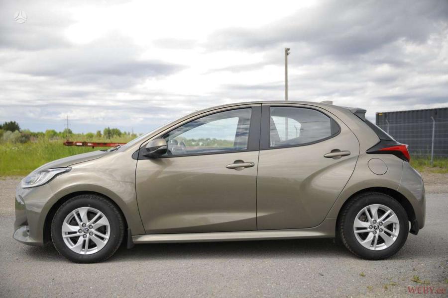 Brūns Toyota Yaris 2023 Tallina, ar dzinēja tilpumu 1.49 L un nobraukumu 111 tūkst. km par 9900 €, foto 5 vietnē AUTOMOTO.COM.LV