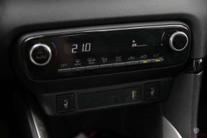 Brūns Toyota Yaris 2023 Tallina, ar dzinēja tilpumu 1.49 L un nobraukumu 111 tūkst. km par 9900 €, foto 14 vietnē AUTOMOTO.COM.LV