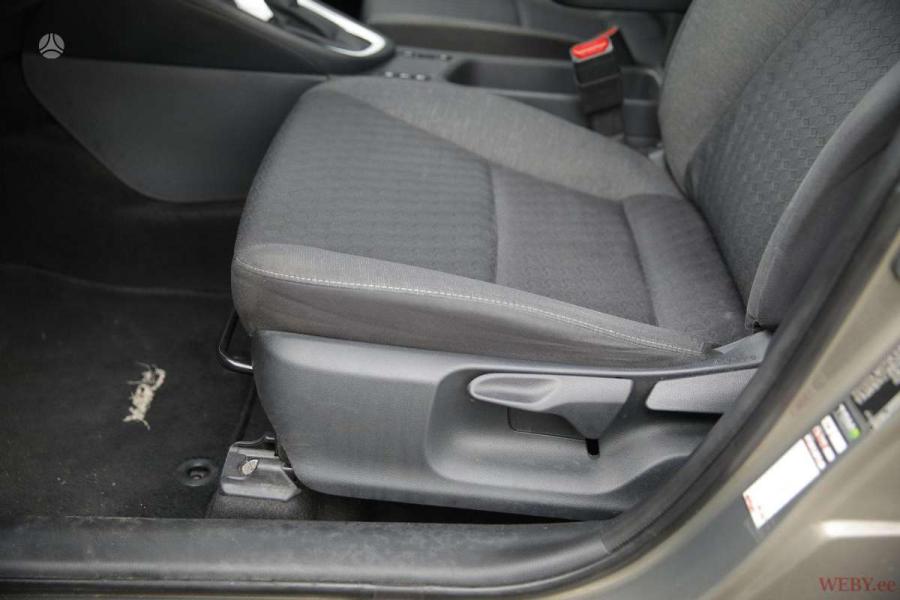 Brūns Toyota Yaris 2023 Tallina, ar dzinēja tilpumu 1.49 L un nobraukumu 111 tūkst. km par 9900 €, foto 18 vietnē AUTOMOTO.COM.LV