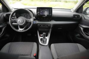 Brūns Toyota Yaris 2023 Tallina, ar dzinēja tilpumu 1.49 L un nobraukumu 111 tūkst. km par 9900 €, foto 20 vietnē AUTOMOTO.COM.LV