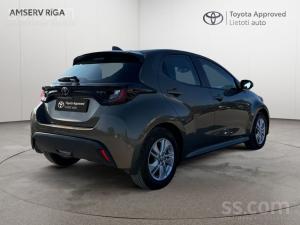 Brūns Toyota Yaris 2025 Rīga, ar dzinēja tilpumu 1.50 L un nobraukumu 32 tūkst. km par 19700 €, foto 3 vietnē AUTOMOTO.COM.LV