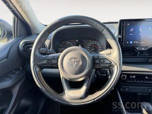 Brūns Toyota Yaris 2025 Rīga, ar dzinēja tilpumu 1.50 L un nobraukumu 32 tūkst. km par 19700 €, foto 13 vietnē AUTOMOTO.COM.LV