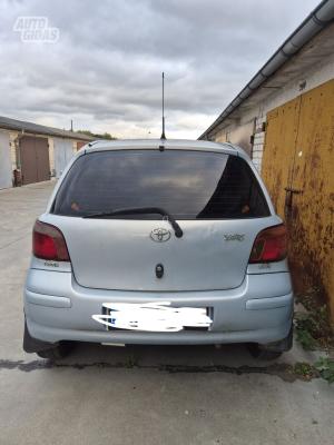 Toyota Yaris 2003 in Kaunas, with an engine capacity of 1.00 L and mileage of 153 thousand km for 500 €, photo 1 on AUTOMOTO.COM.LV