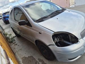 Toyota Yaris 2003 in Kaunas, with an engine capacity of 1.00 L and mileage of 153 thousand km for 500 €, photo 3 on AUTOMOTO.COM.LV