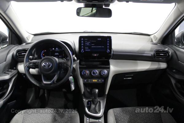 Бежевый Тойота Yaris Cross 2022 в Таллин, объемом двигателя 1.50 л и пробегом 40 тыс. км за 18990 €, фото 8 на AUTOMOTO.COM.LV