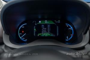 Smilšu krāsa Toyota Yaris Cross 2023 Tallina, ar dzinēja tilpumu 1.49 L un nobraukumu 48 tūkst. km par 23900 €, foto 14 vietnē AUTOMOTO.COM.LV
